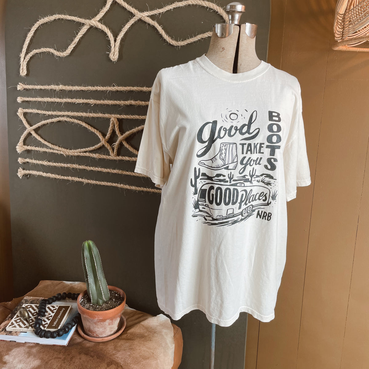 Good Boots // Oversized Tee – No Roots Boots